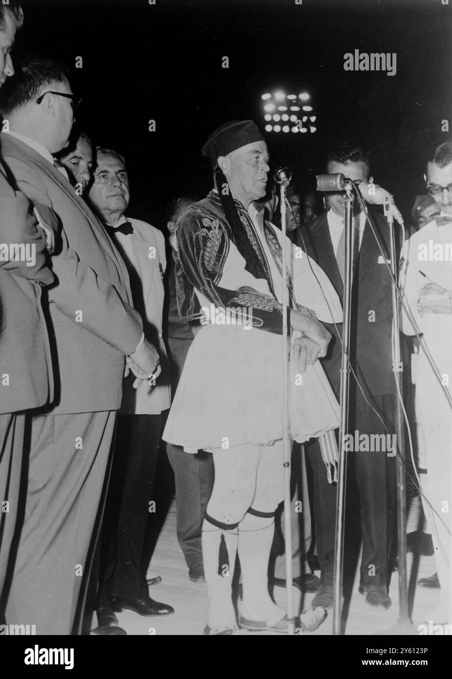 BROWN ADMIRAL US CDR NATO / 29 AUGUST 1960 Stock Photo - Alamy