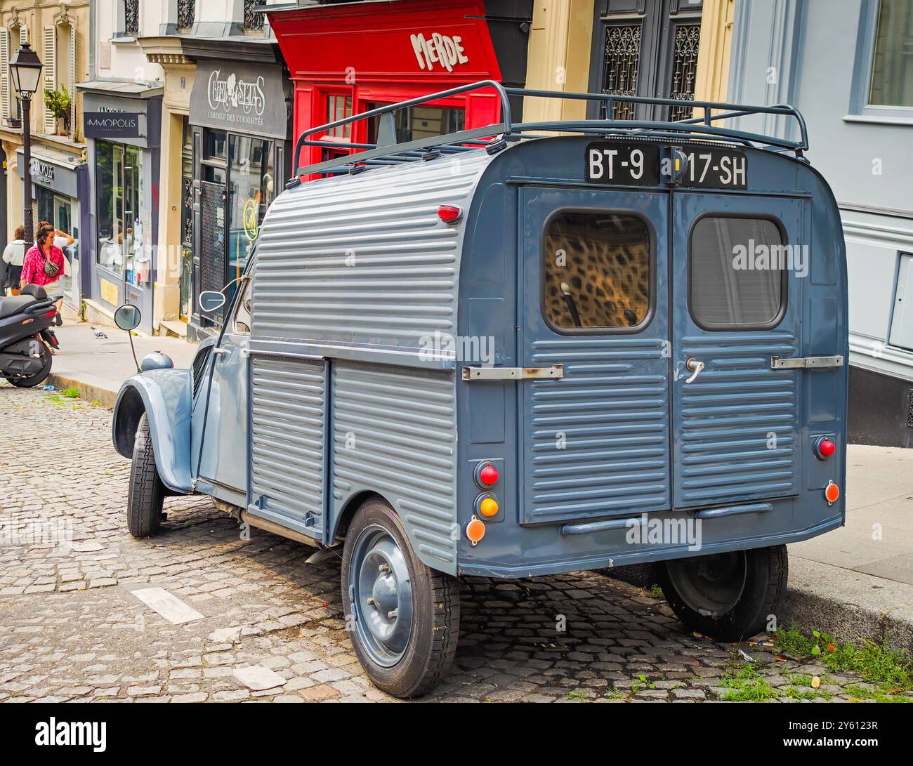 09 23 2024 - Paris, France. Old traditional Citroen bakery delivery car ...