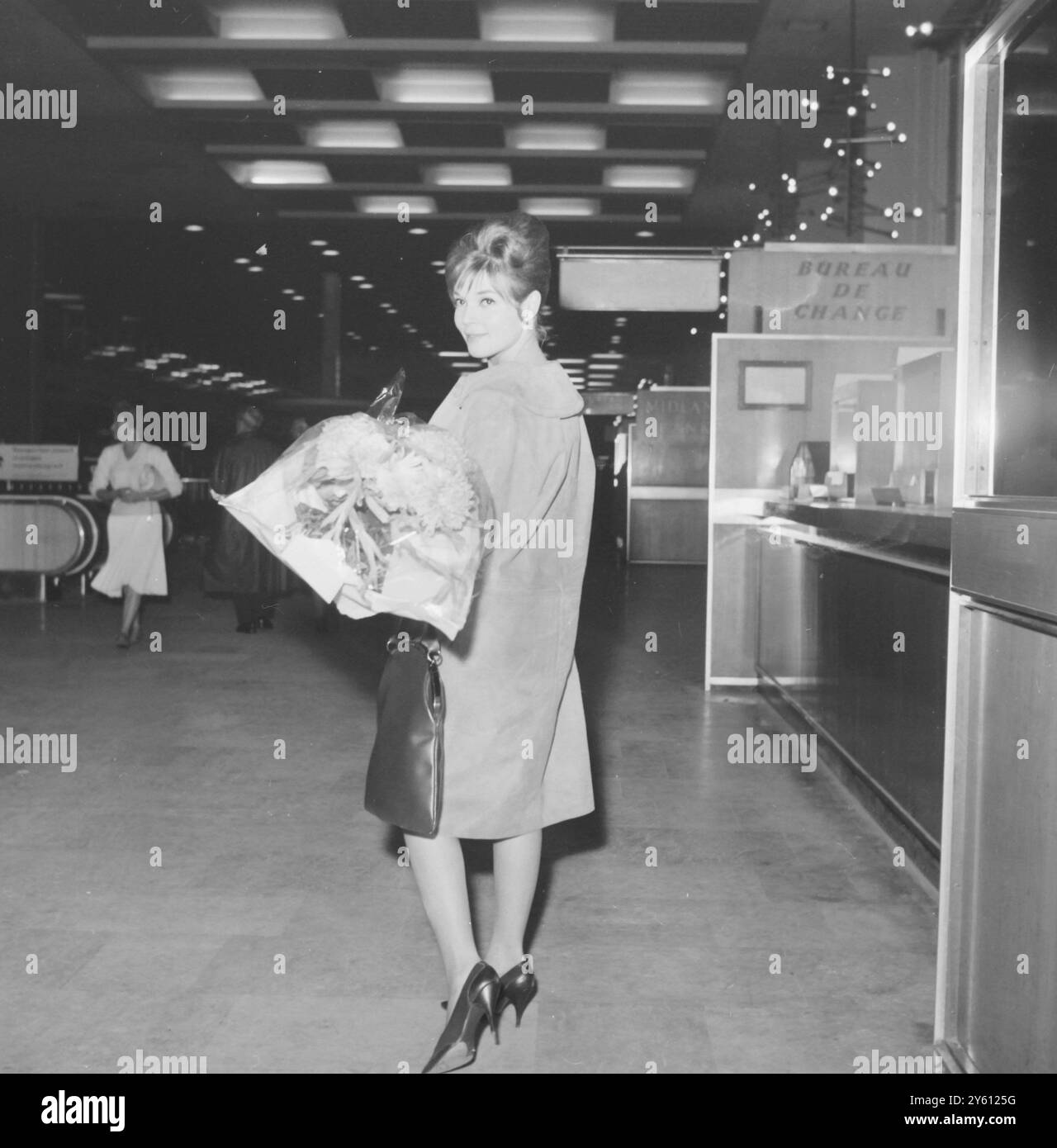 PASSPORTS COOK ROBERT LONDON ART DEALER PASSPORT BACK AMSTERDAM 31 ...