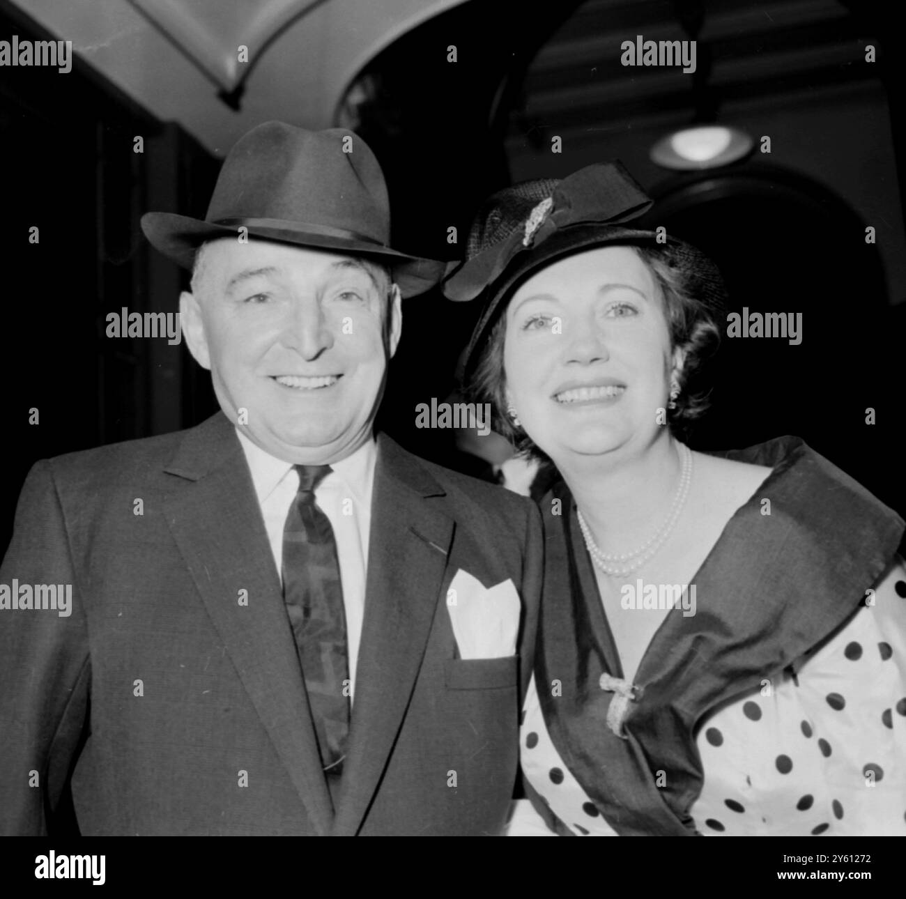 MILLIONAIRE HERBERT COZENS VICTOR WITH WIFE KAYE / 1 SEPTEMBER 1960 ...