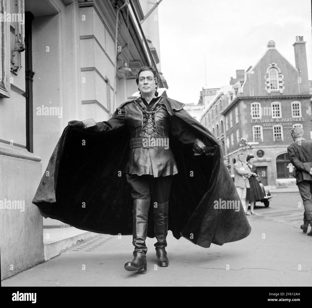 BJORLING SIGUR COVENT GARDEN STREET / 28 AUGUST 1960 Stock Photo - Alamy