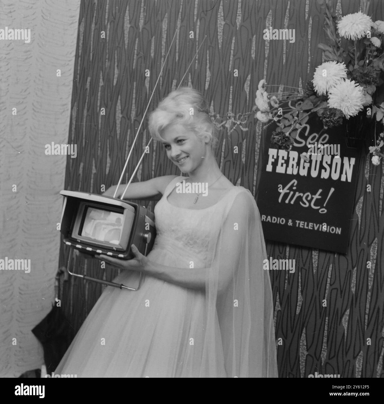 BECKMAN PAM RADIO SHOW / 23 AUGUST 1960 Stock Photo - Alamy
