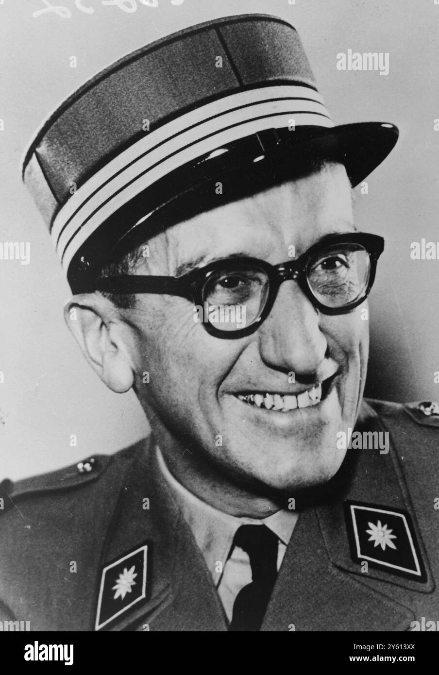 COLONEL RUDOLF FRICKER / 11 AUGUST 1960 Stock Photo - Alamy