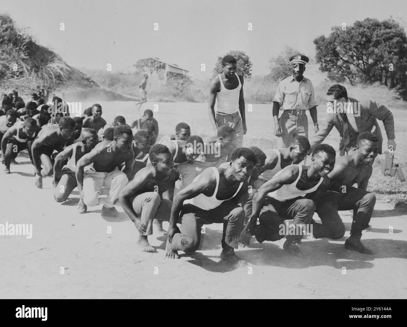 Army training 1960 hi-res stock photography and images - Alamy