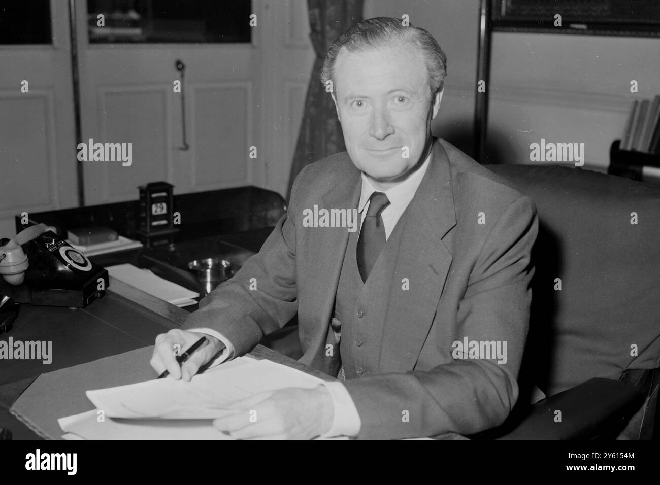 GOVERNMENT NEW CABINET MINISTERS LONDON - DUNCAN SANDYS 29 JULY 1960 ...