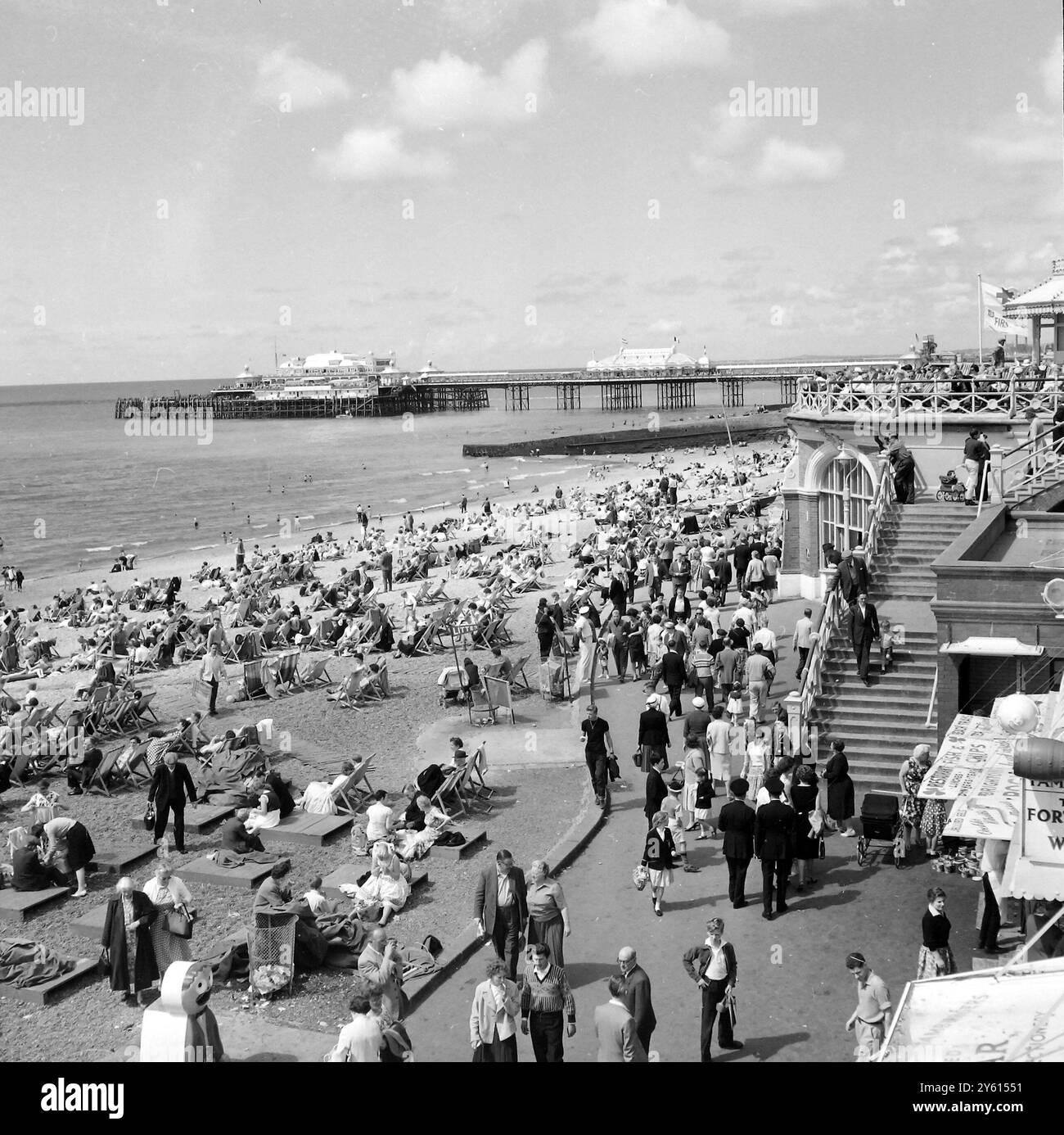 31 july 1960 Black and White Stock Photos & Images - Alamy