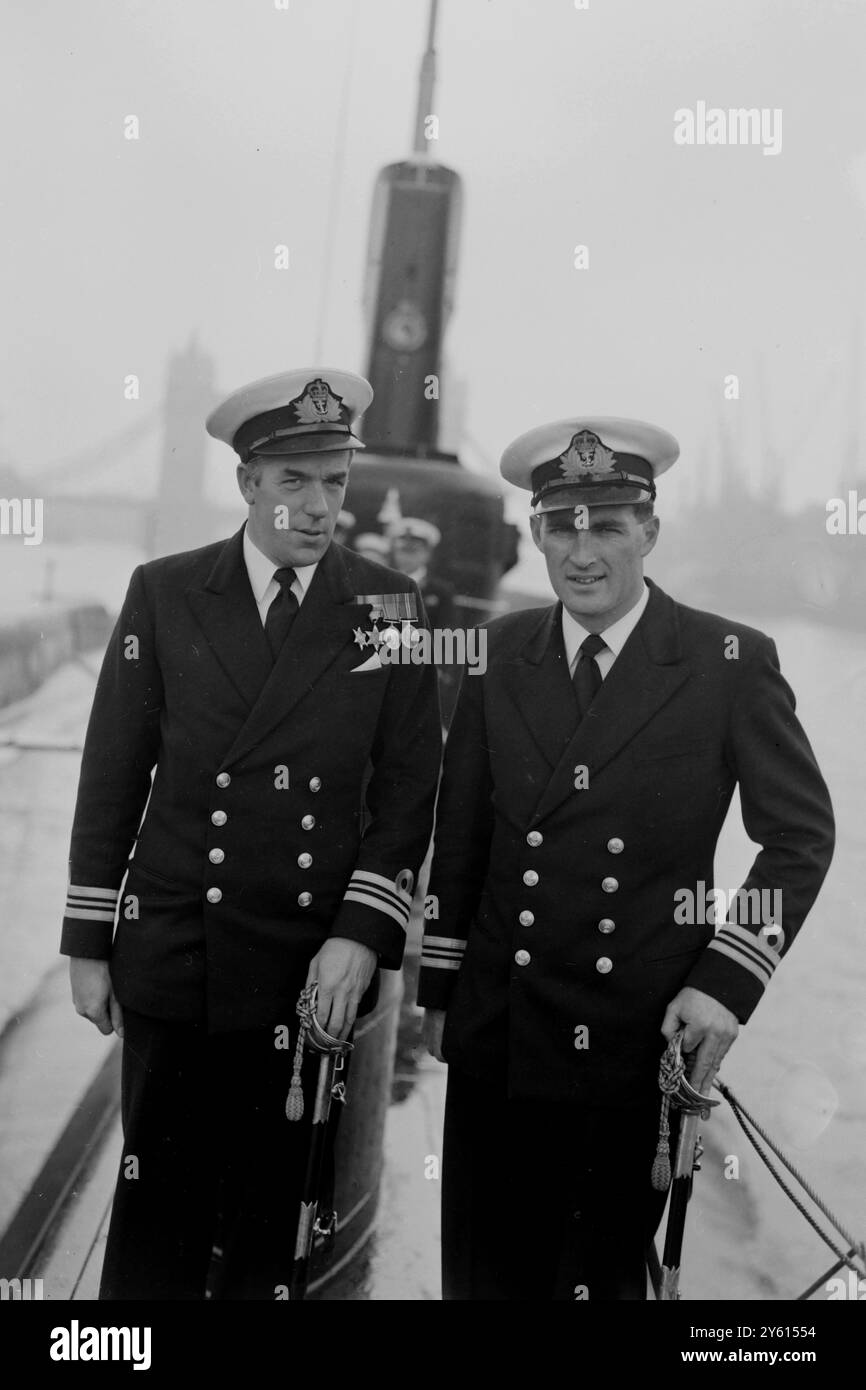 HENRY MICHAEL CDR HMS TURPIN WITH ROAKE A D / 29 JULY 1960 Stock Photo ...