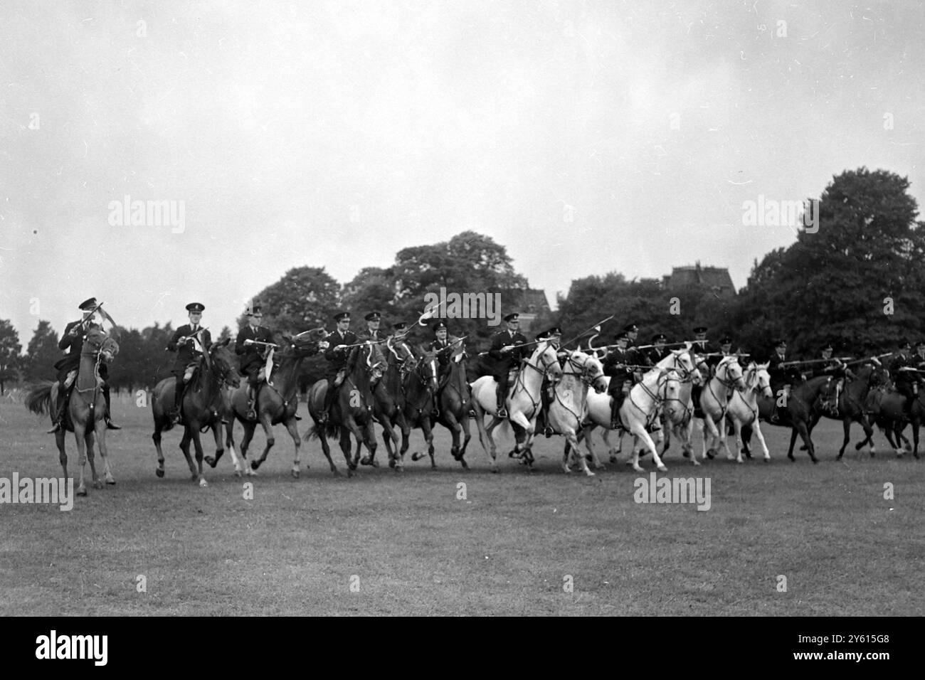POLICE REHEARSE MUSICAL RIDE ON CLAPHAM COMMON 28 JULY 1960 Stock Photo ...