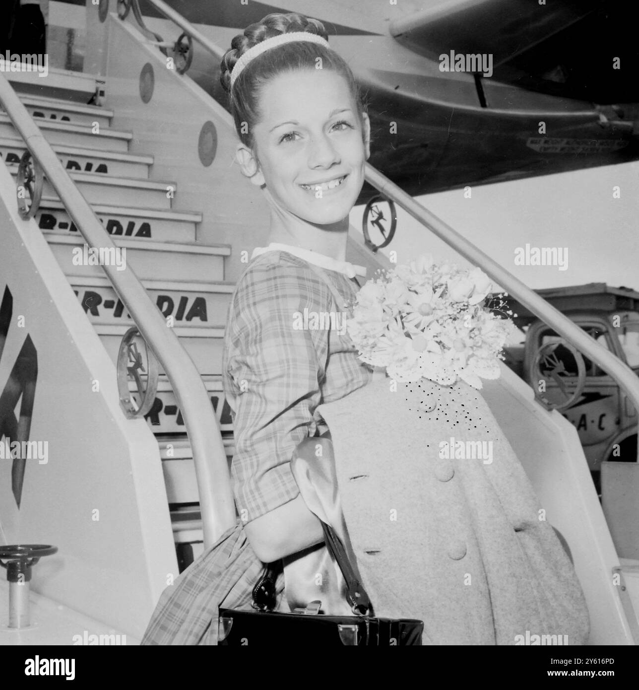 FIRST AMERICAN BABY BALLERINA CLAUDIA CRAVEY BALLET / 17 JULY 1960 ...