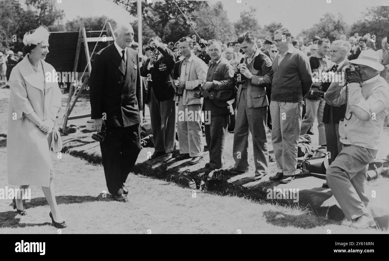QUEEN ELIZABETH II IN BRISTOL TO SEE RIFLE RANGE SHOOTING MATCH 16 JULY ...