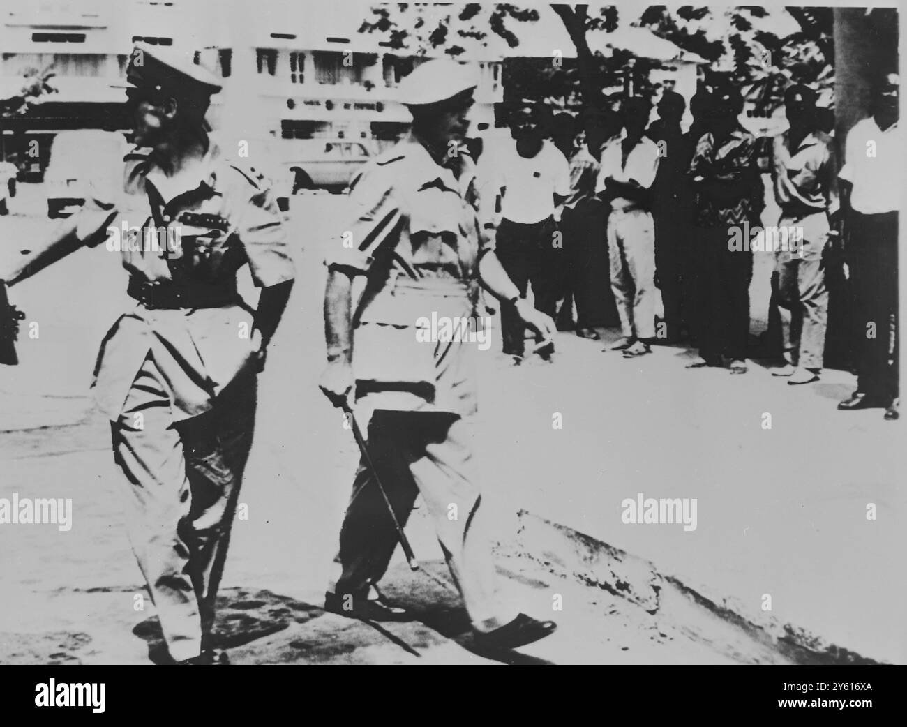 Commander un troops in Black and White Stock Photos & Images - Alamy