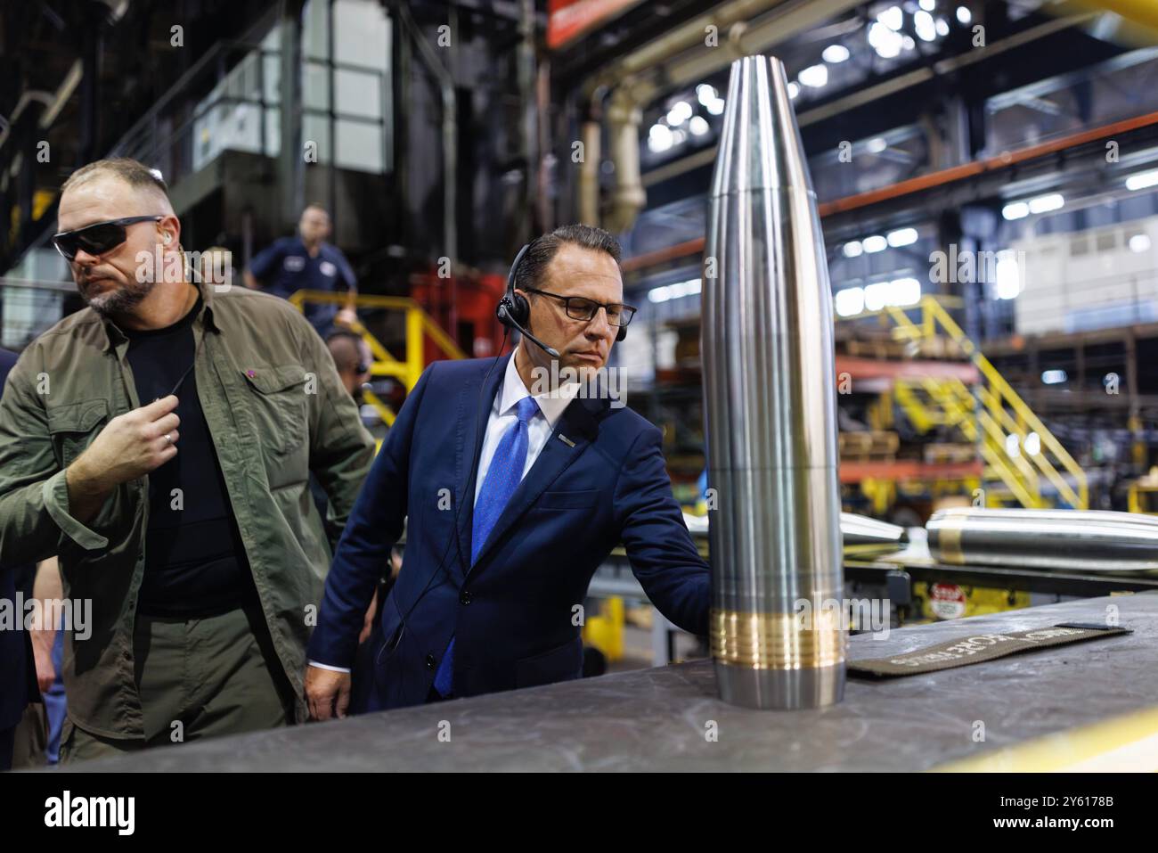 Artillery shell manufacturing hi-res stock photography and images - Alamy