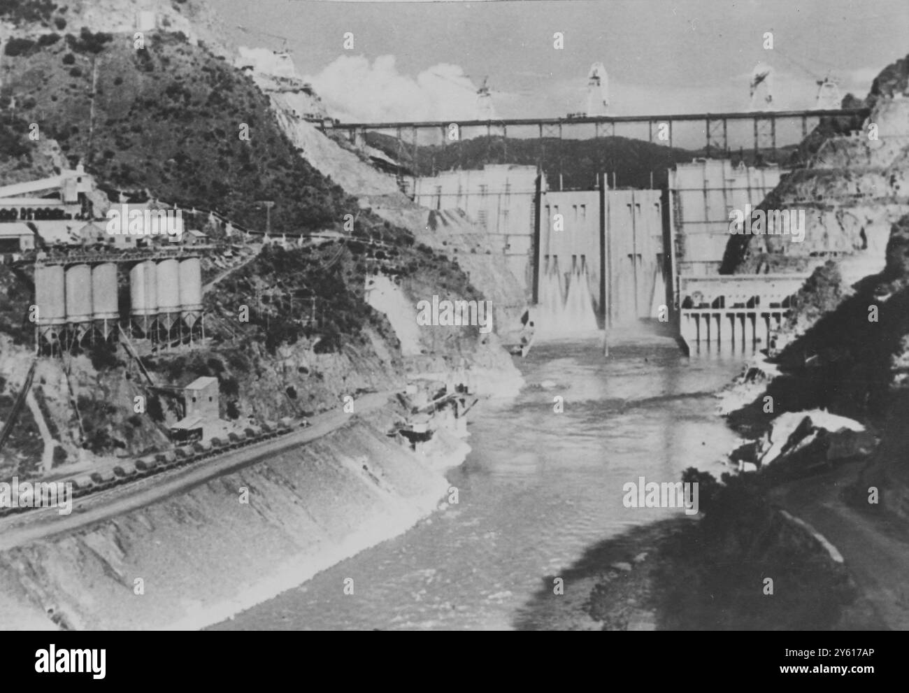 DAMS BHAKRA DAM 12 JULY 1960 Stock Photo - Alamy