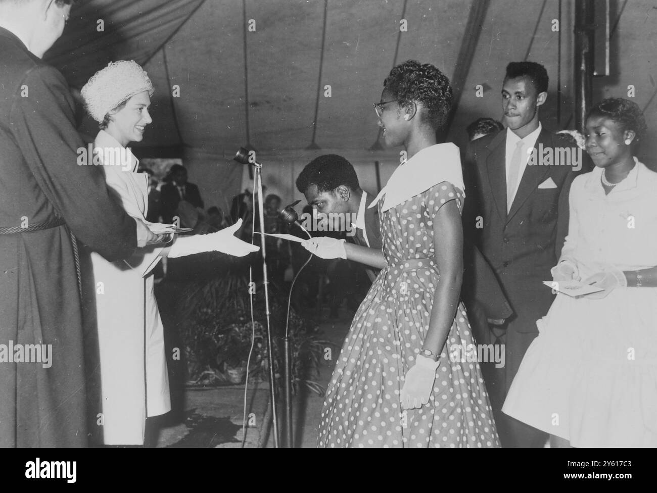 PRINCESS MARGARET RECEIVES PURSES FROM VILMA SUTHERLAND AND JOHN ...