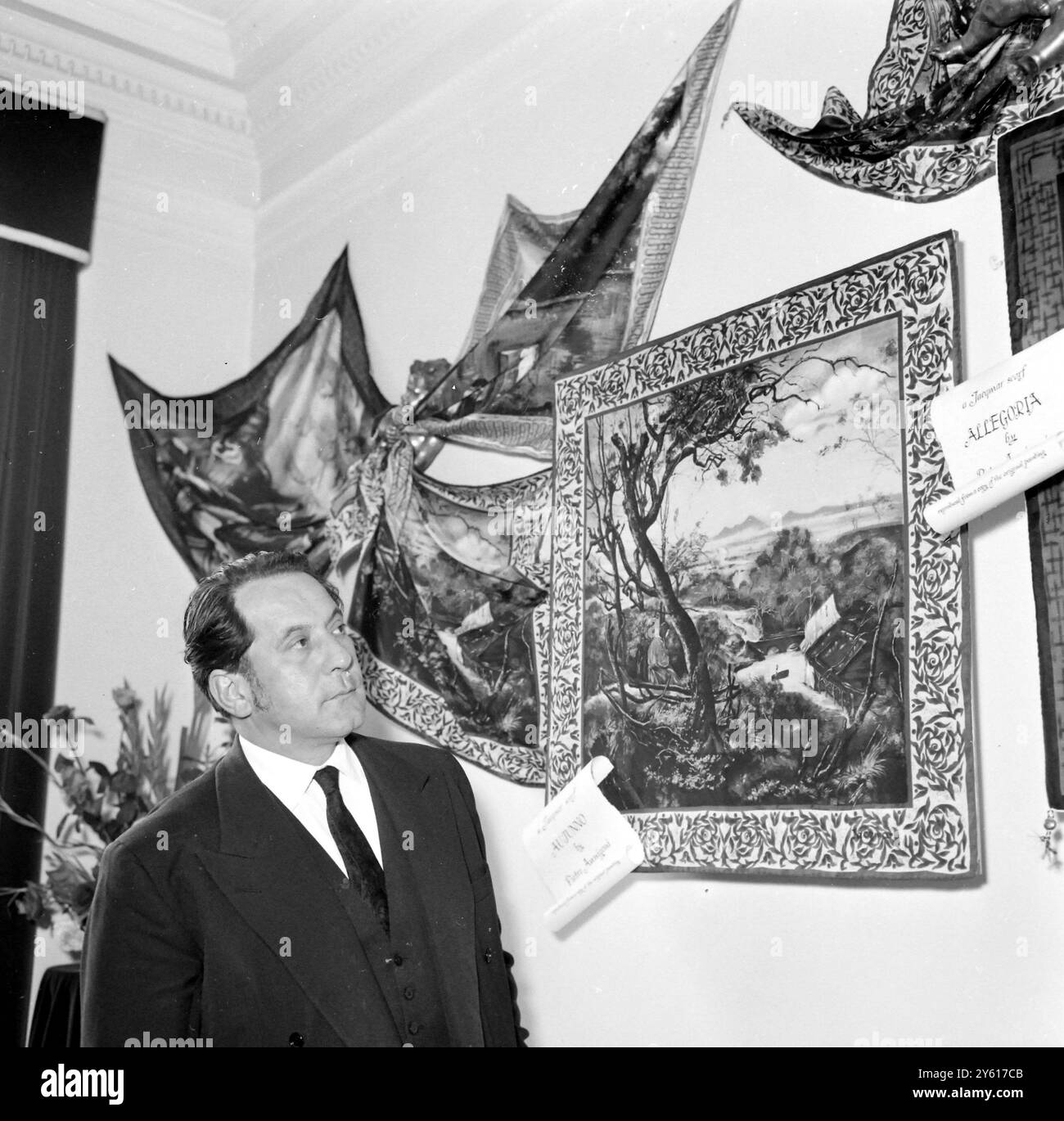 ITALIAN ARTIST PIETRO ANNIGONI IN LONDON 12 JULY 1960 Stock Photo - Alamy
