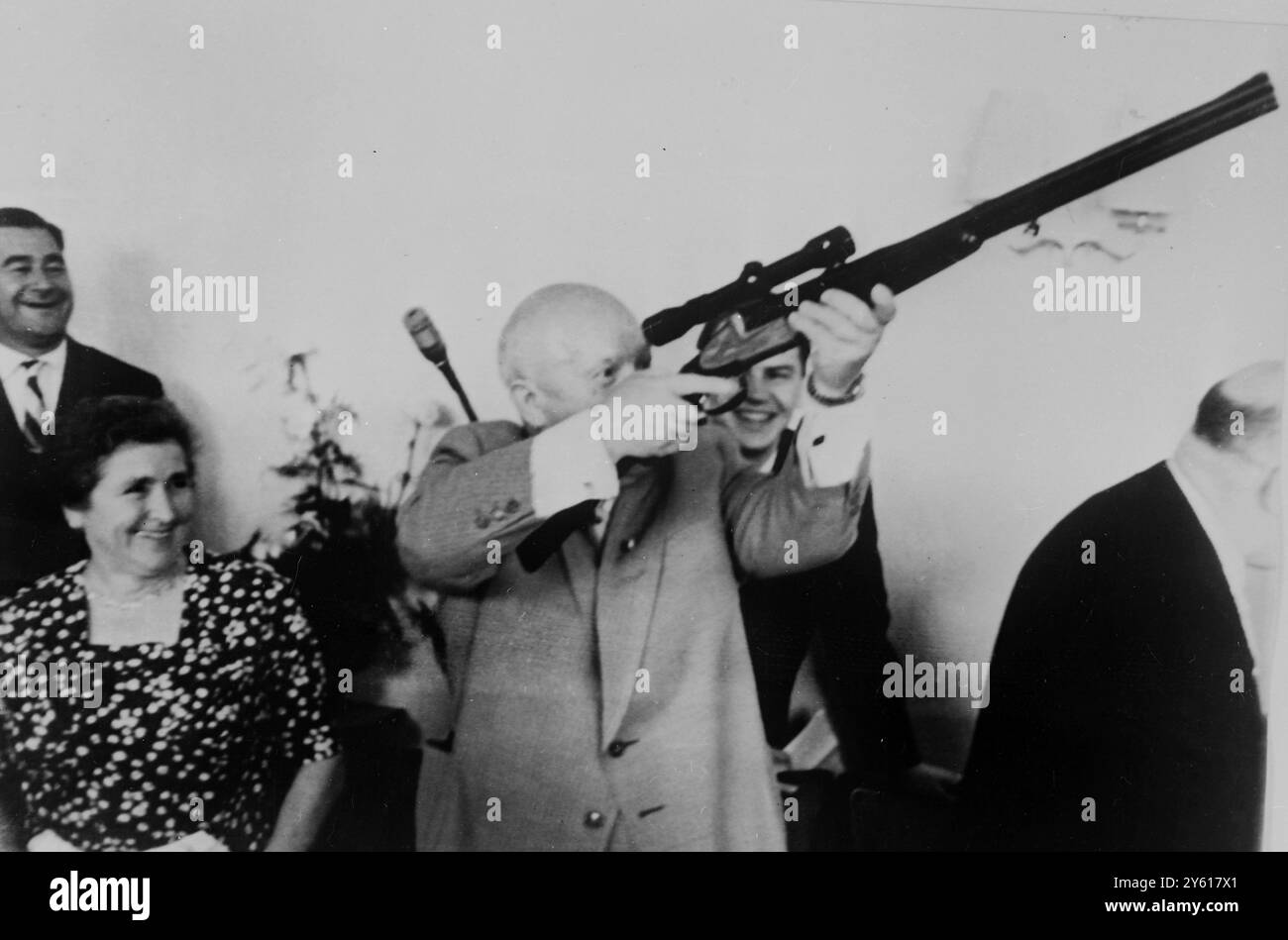 SOVIET PREMIER NIKITA KHRUSHCHEV PRESENTED WITH HUNTING RIFLE / 8 JULY ...
