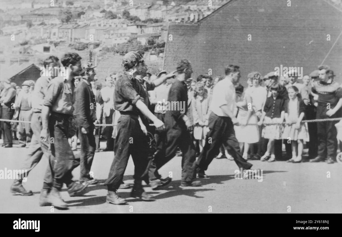 MINES EXPLOSIONS AT SIX BELLS COLLIERY 28 JUNE 1960 Stock Photo - Alamy