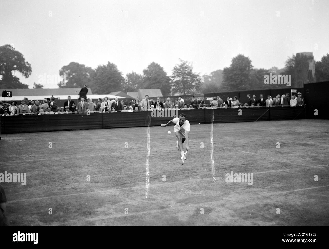 FRASER NEALE / 24 JUNE 1960 Stock Photo - Alamy