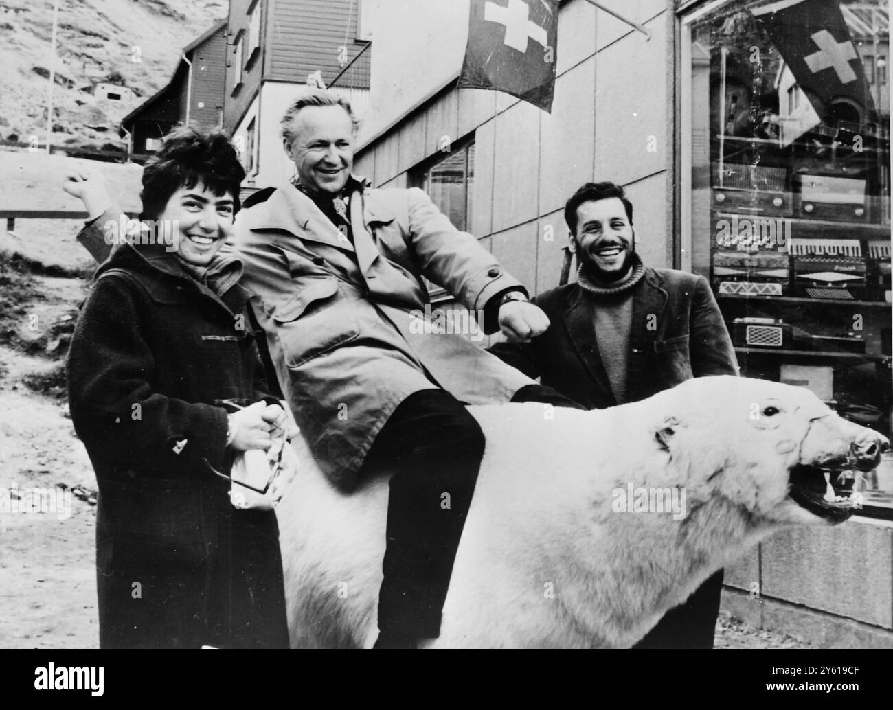 David levine hi-res stock photography and images - Alamy