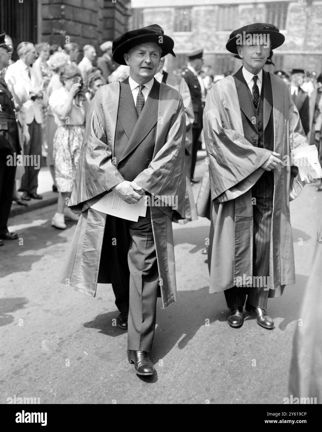 LLOYD SELWYN WEARING ROBES - OXFORD UNIVERSITY PROCESSION CEREMONY ...