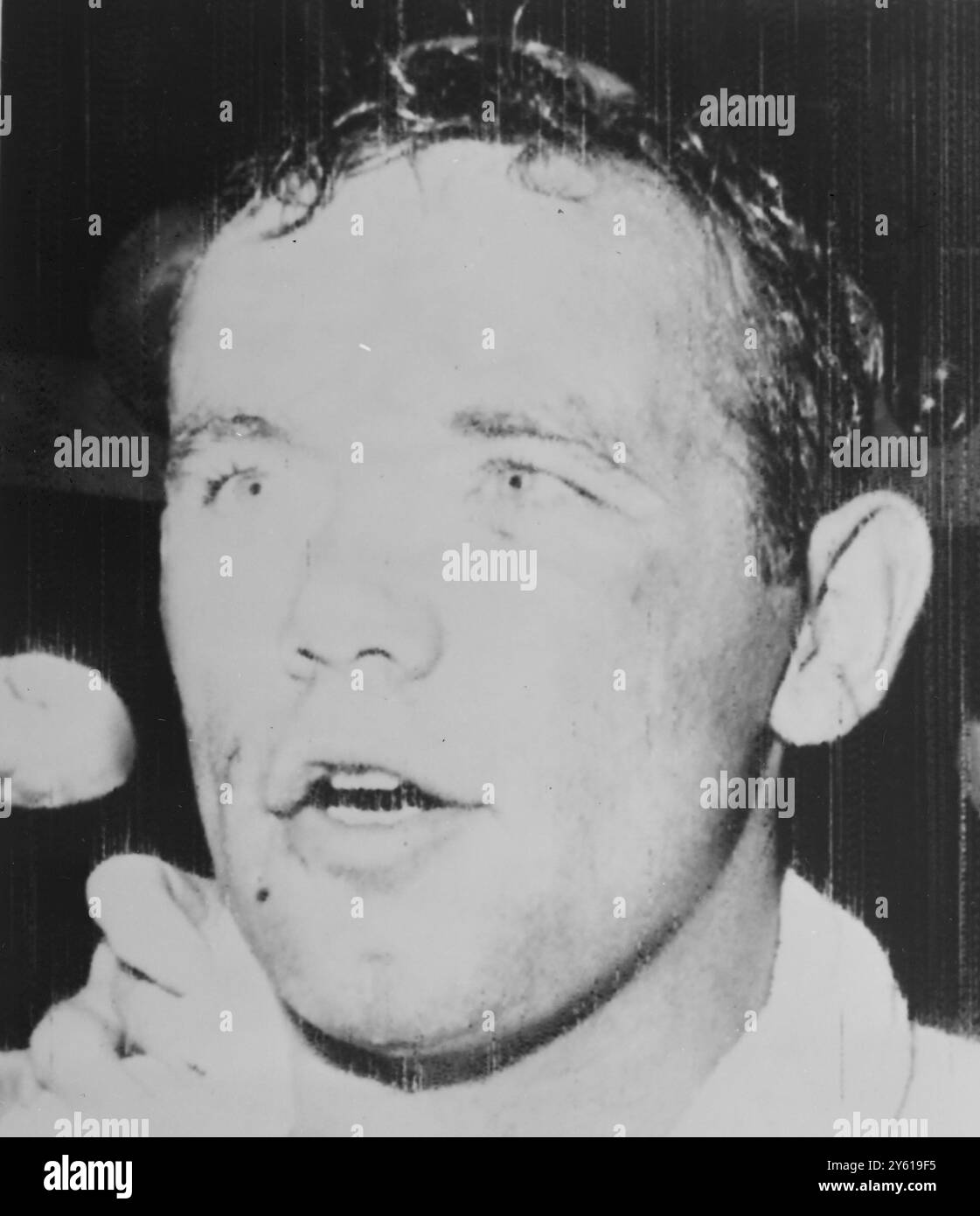 Fight negative Black and White Stock Photos & Images - Alamy