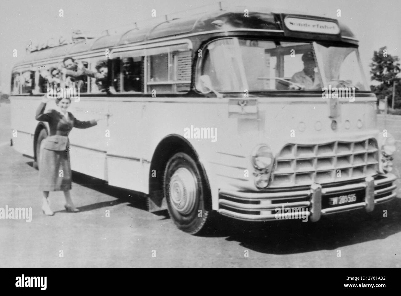 Archival tour bus Black and White Stock Photos & Images - Alamy