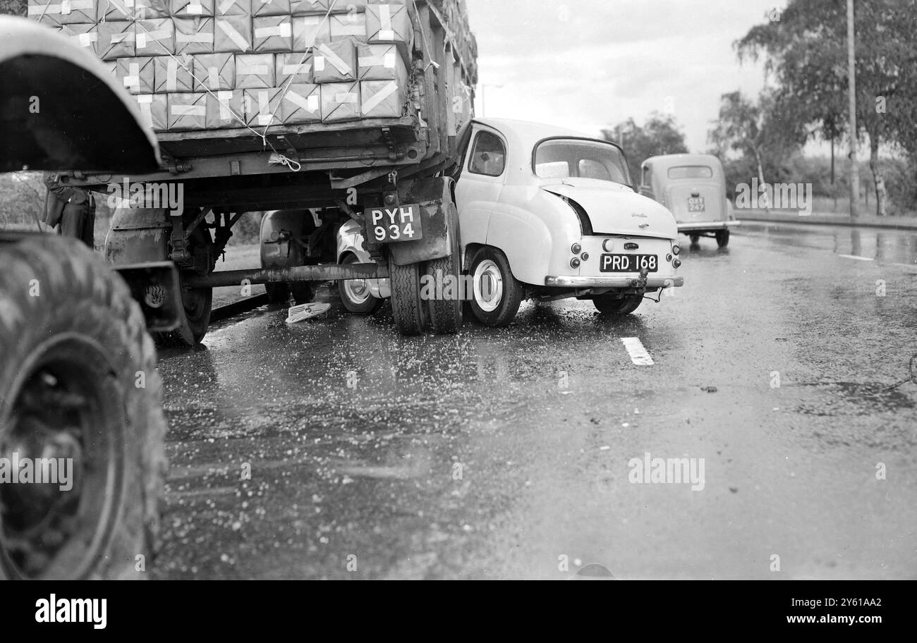 MOTOR ACCIDDENT - AUSTIN UNDER LORRY 14 JUNE 1960 Stock Photo - Alamy