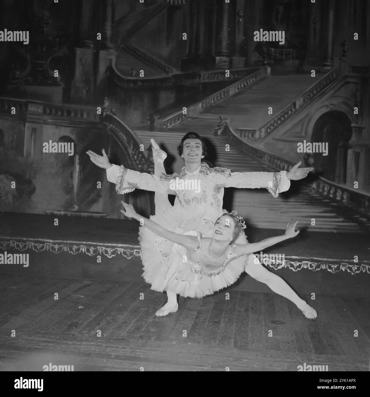 DAVID BLAIR WITH NADIA NERINA - REHEARSALS FOR THE SLEEPING BEAUTY / 9 ...