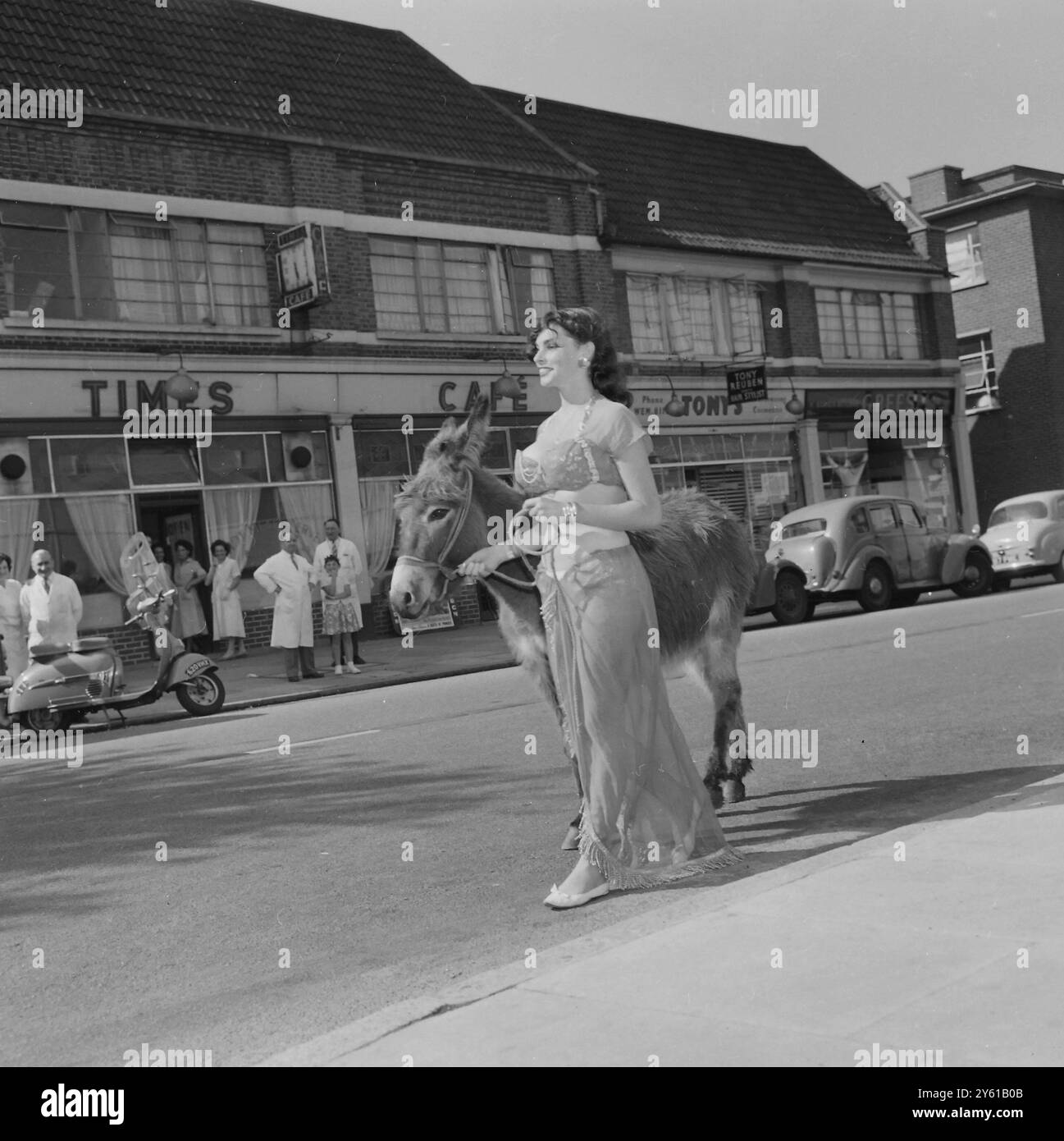 Wembley studios hi-res stock photography and images - Alamy