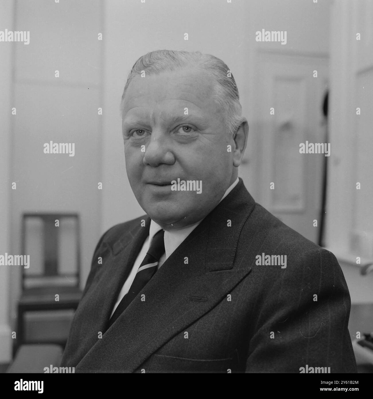 TOLLINGTON R B / 8 JUNE 1960 Stock Photo - Alamy