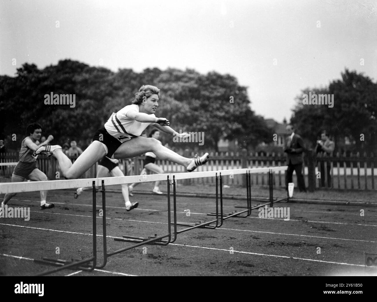 NUTTING PAT ACTION / 3 JUNE 1960 Stock Photo - Alamy