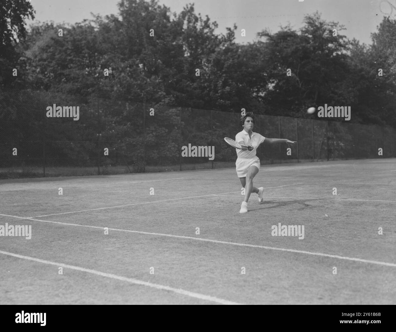 Bueno m hi-res stock photography and images - Alamy