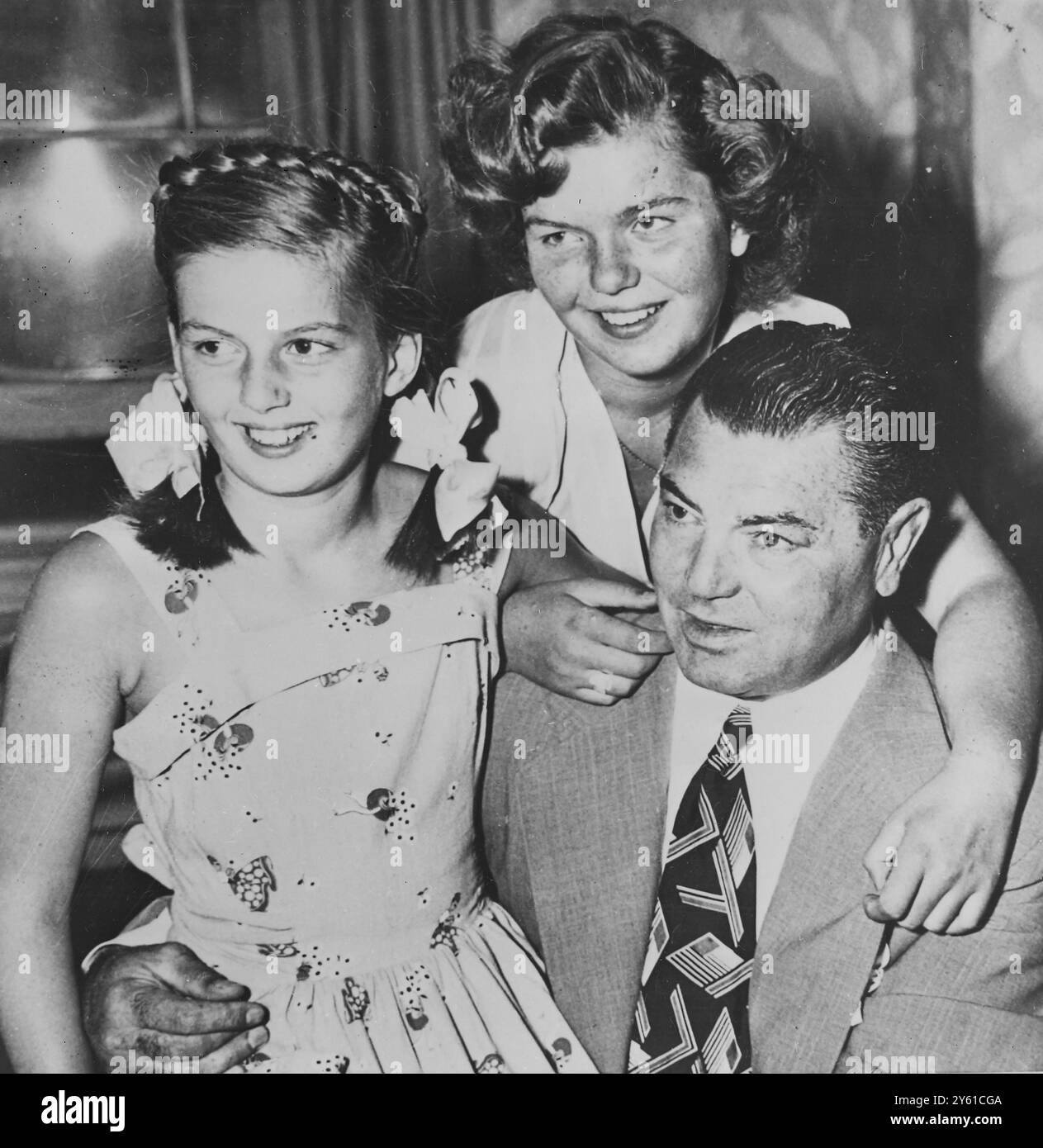 DEMPSEY BARBAR FATHER JACK SISTER JOAN / 20 MAY 1960 Stock Photo - Alamy