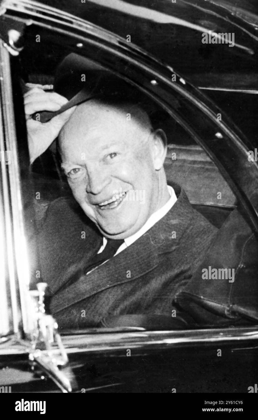 US PRESIDENT DWIGHT EISENHOWER SMILES IN A CAR / 17 MAY 1960 Stock ...