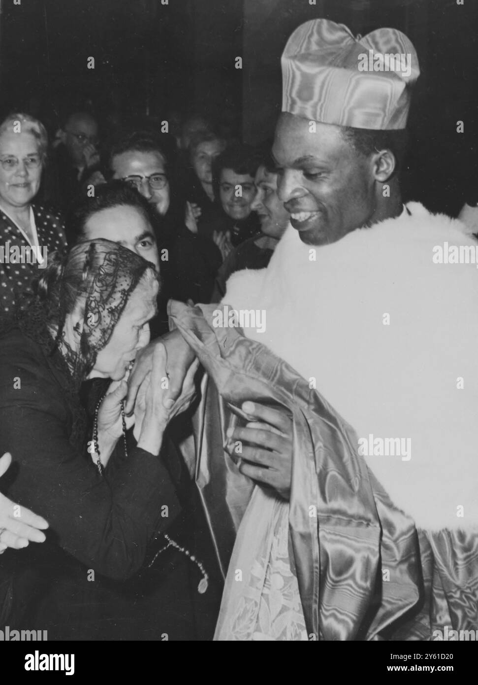 RELIGION WOMAN KISSES HAND FIRST BLACK CARDINAL RUGAMBWA 16 MAY 1960 ...