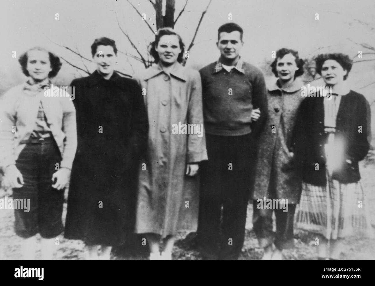 FAMILIES PILOT POWERS WITH FIVE SISTERS 10 MAY 1960 Stock Photo - Alamy