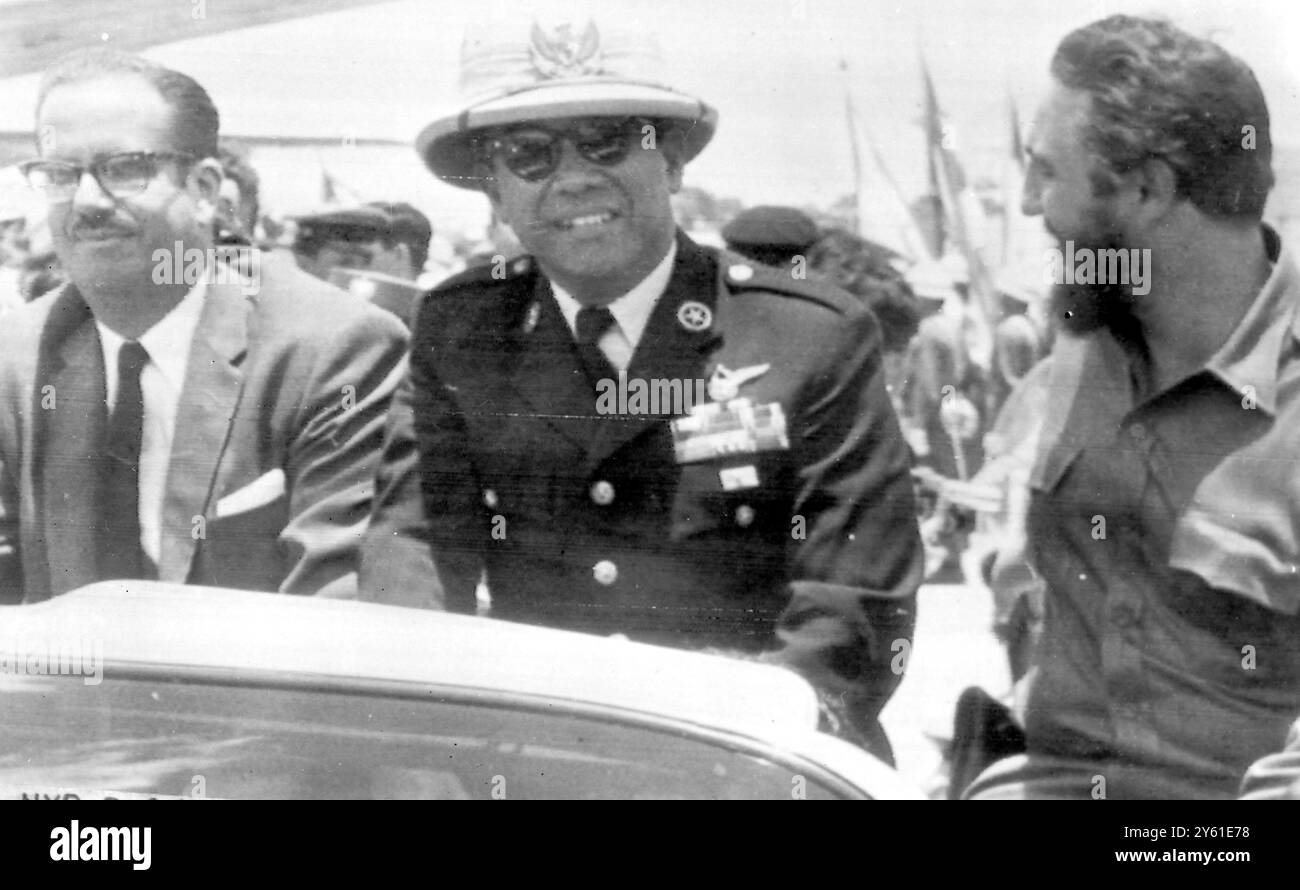 CUBAN PRESIDENT FIDEL CASTRO WITH PRESIDENT SUKARNO / 10 MAY 1960 Stock ...