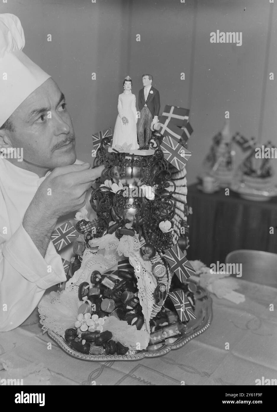 Princess margaret wedding cake hi-res stock photography and images - Alamy