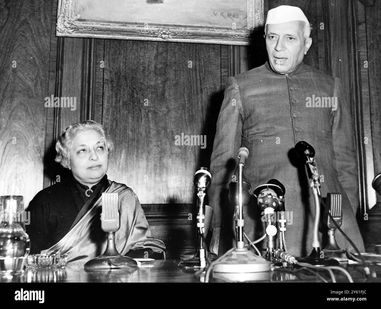 INDIAN PRIME MINISTER JAWAHARLAL NEHRU AND MRS PANDIT AT INDIA HOUSE 2 ...