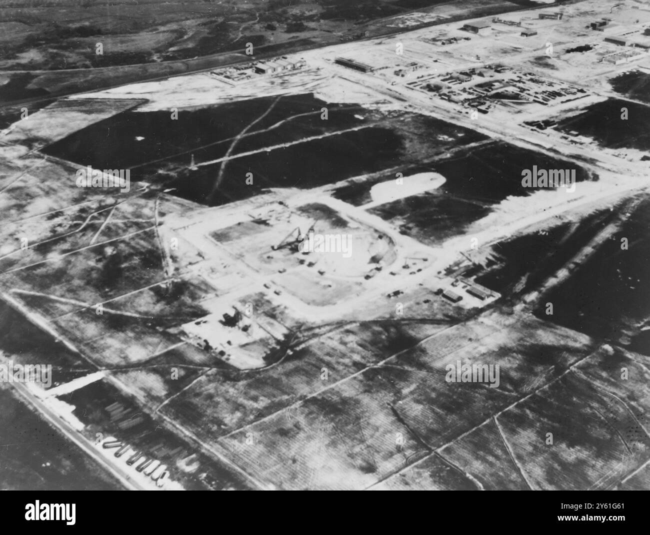DRAGON REACTOR SITE INAUGURATION CEREMONY 27 APRIL 1960 Stock Photo - Alamy