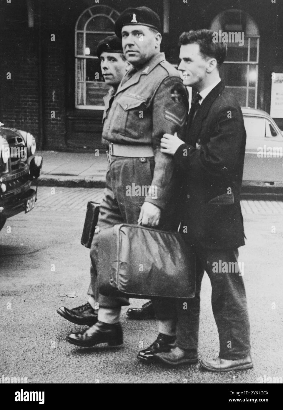 BRITISH ARMY PRIVATE SOLDIER ARRESTED FOR ABSENCE WITHOUT LEAVE 26 ...