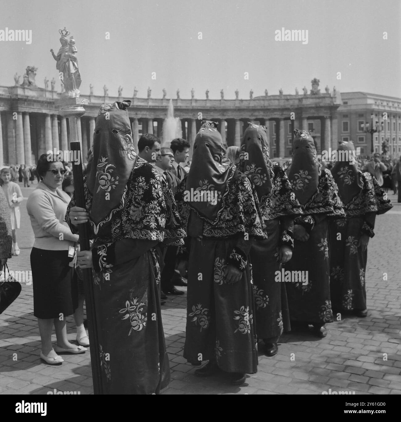 PROCESSION OF PILGRIMS CARRYING CROSSES IN HOMAGE TO THE POPE 26 APRIL ...