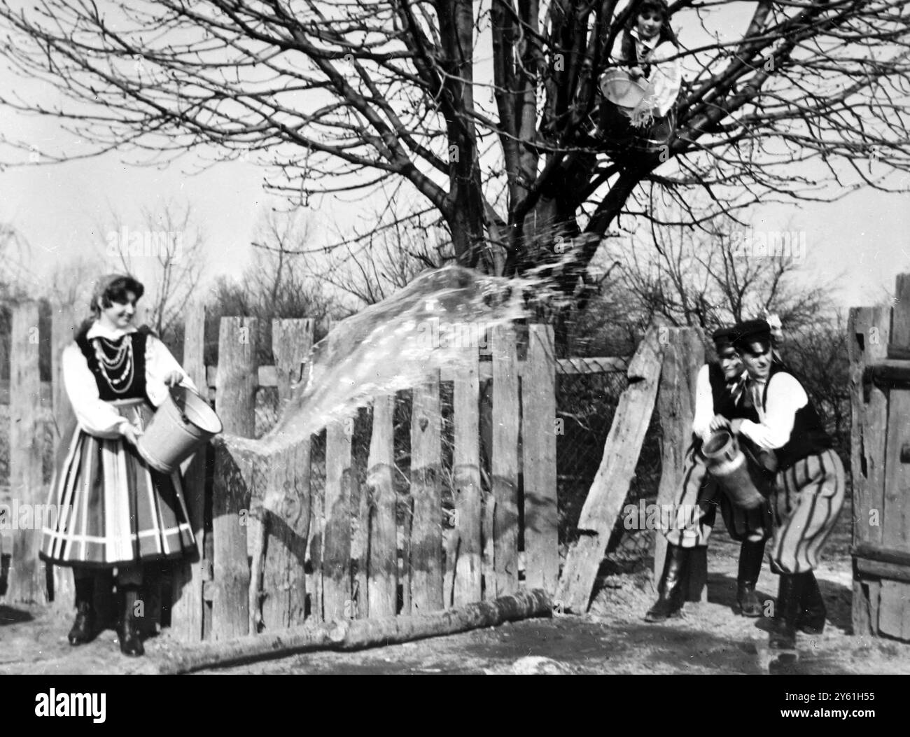 CEREMONIES - EASTER CELEBRATIONS IN POLAND - ANCIENT POLISH CEREMONY OF ...