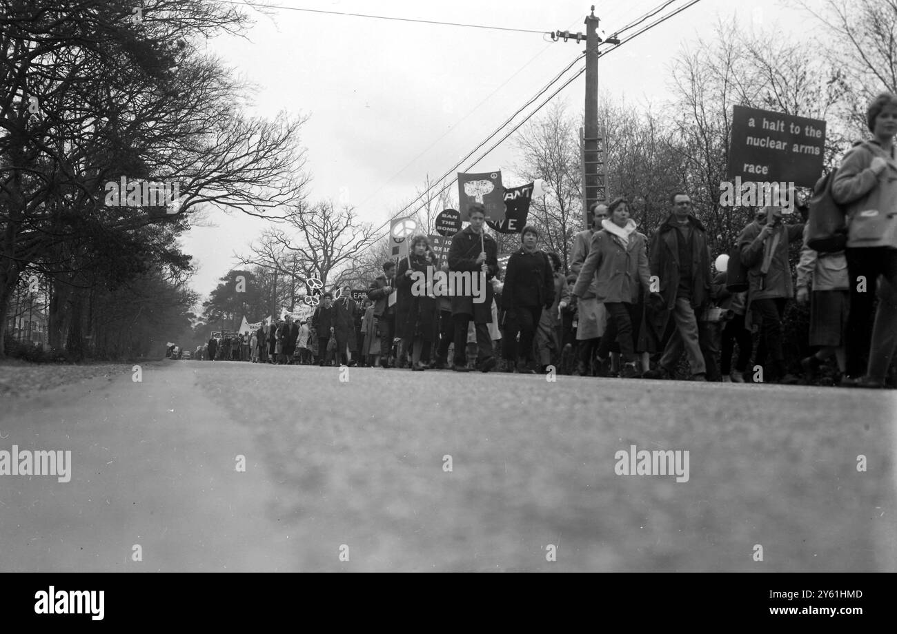 BAN THE ATOMIC BOMB PROTEST MARCH 15 APRIL 1960 Stock Photo - Alamy
