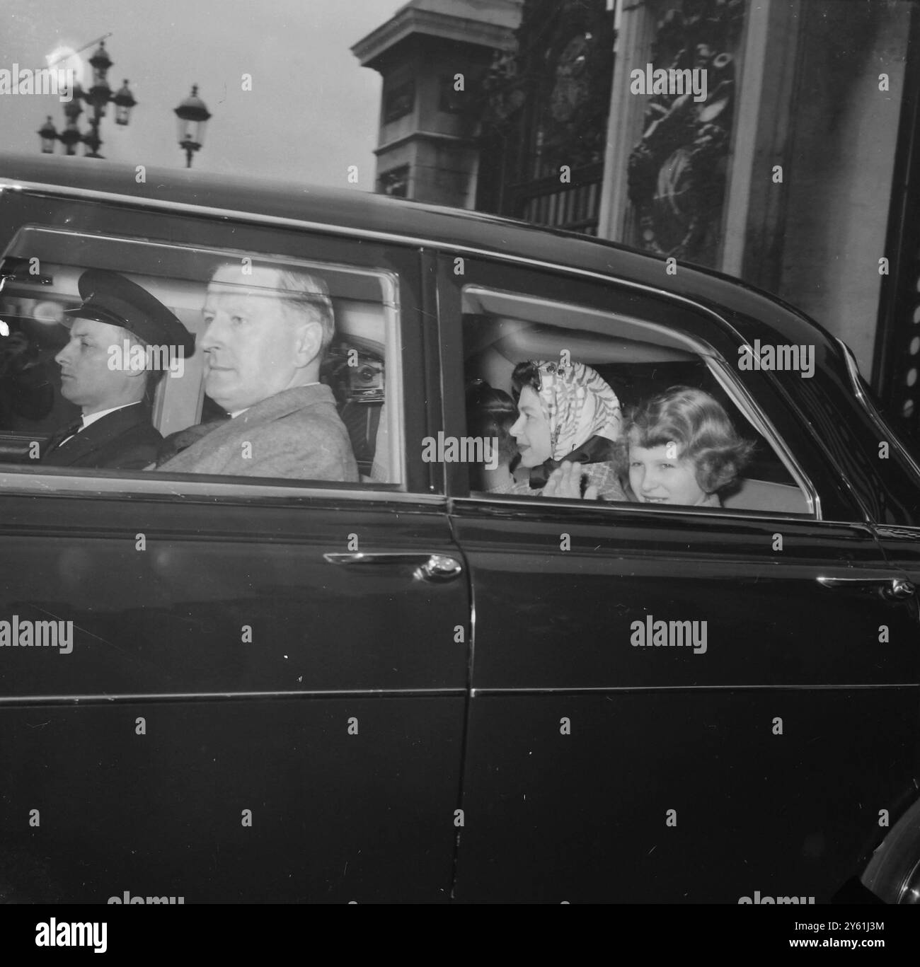 QUEEN ELIZABETH II AND PRINCESS ANNE LEAVING BUCKINGHAM PALACE LONDON 9 ...