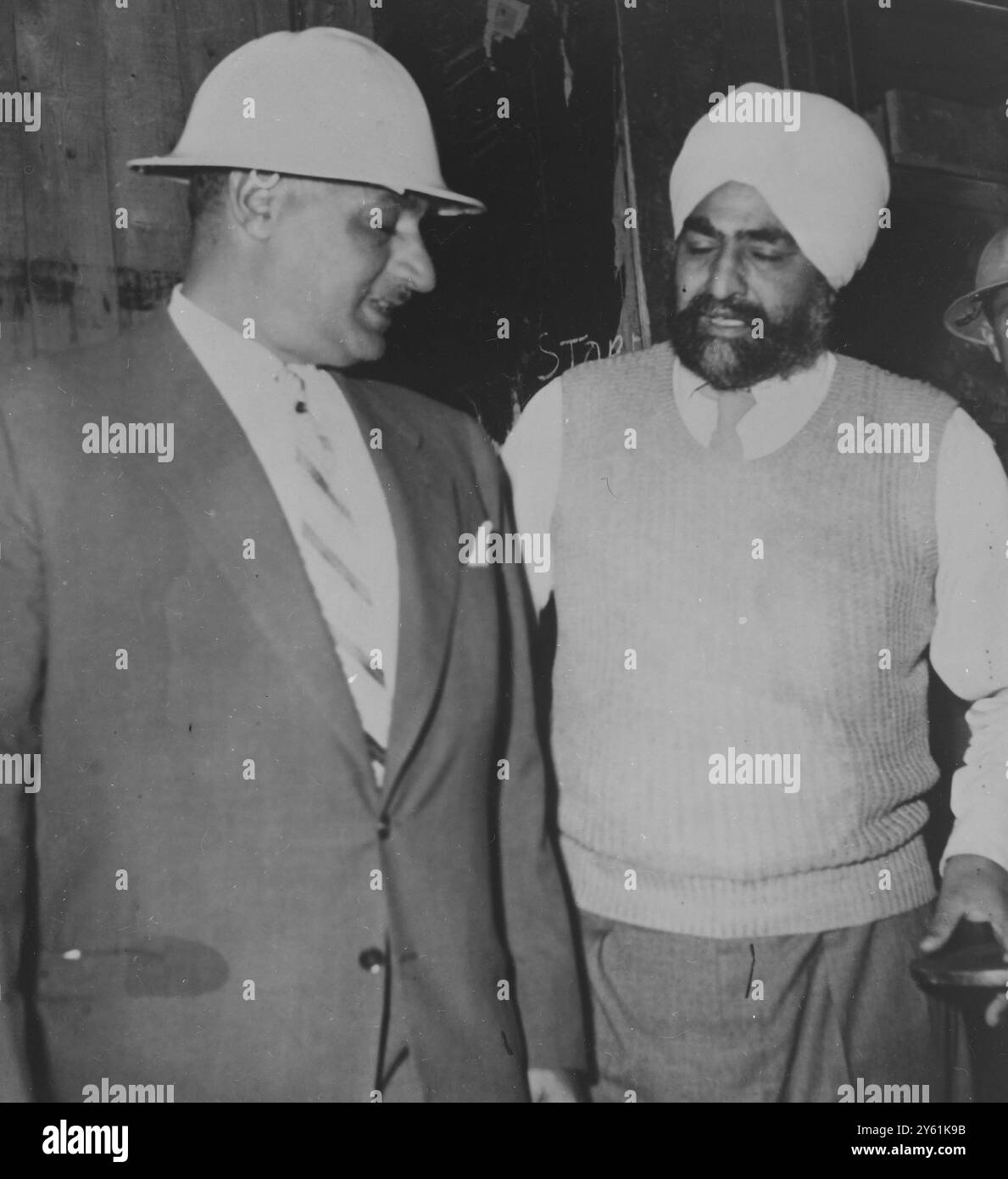 PRESIDENT GAMAL ABDEL NASSER VISITS THE BHAKRA DAM 3 APRIL 1960 Stock ...