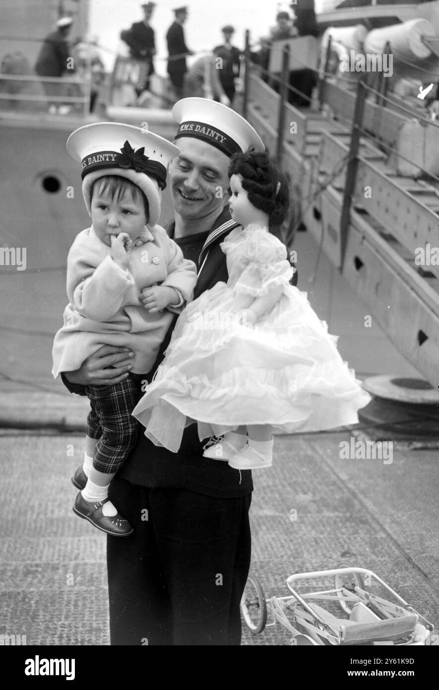 KAREN WITH FATHER ROY MCKIE - BRITISH ARMY PERSONNEL OF HMS DAINTY ...