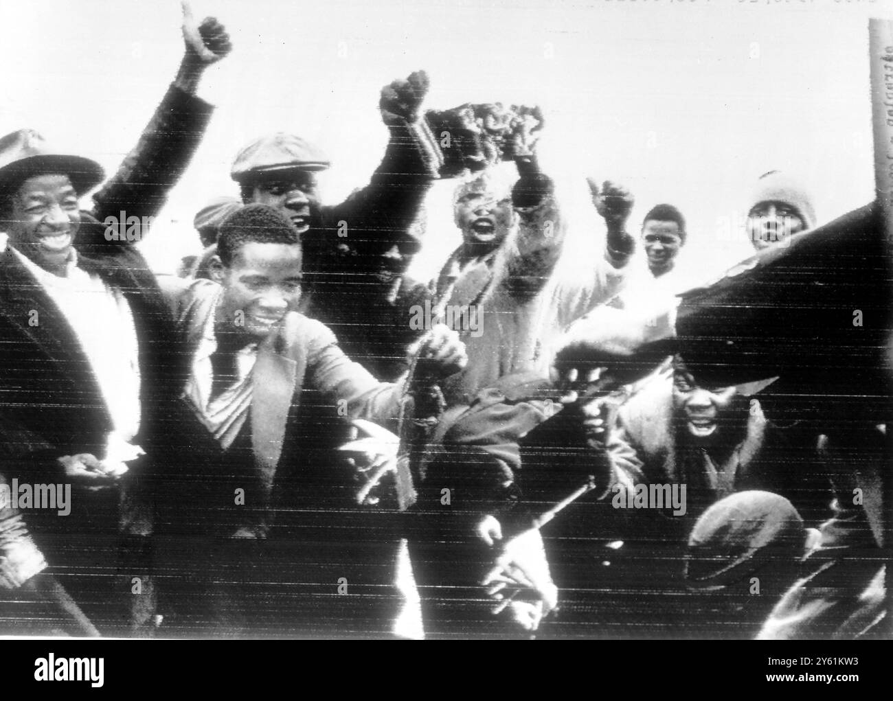 RACIAL SEGREGATION AFRICAN IN JOHANNESBURG BURNING PASS BOOKS 28 MARCH ...