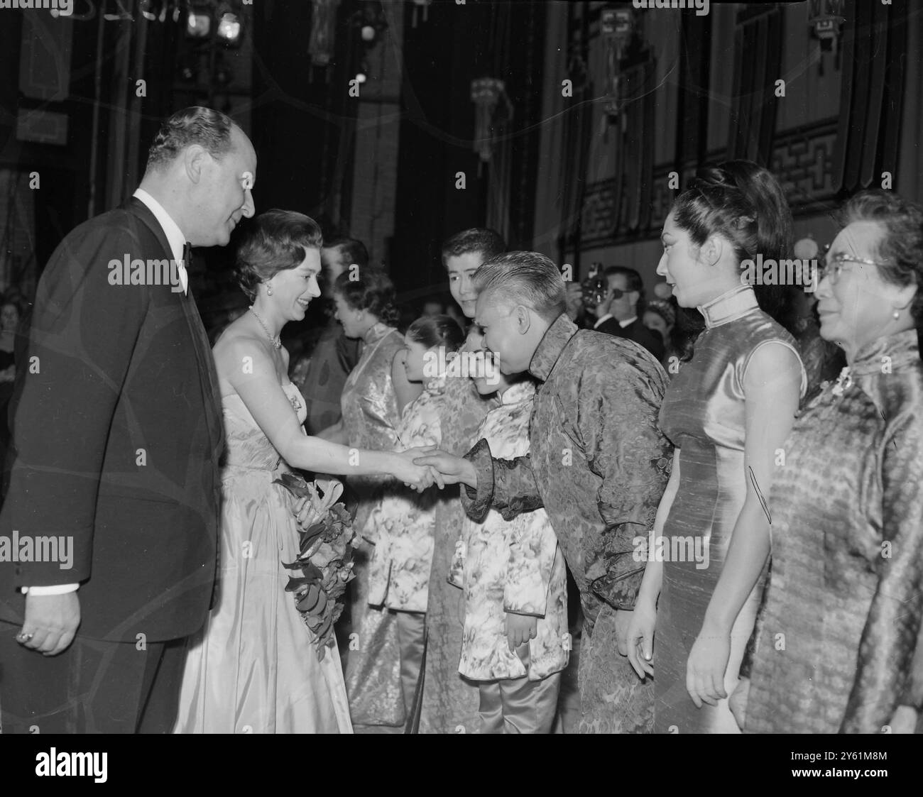 PRINCESS MARGARET ROSE WHYTE JEROME INTRODUCES CAST LONDON 23 MARCH ...