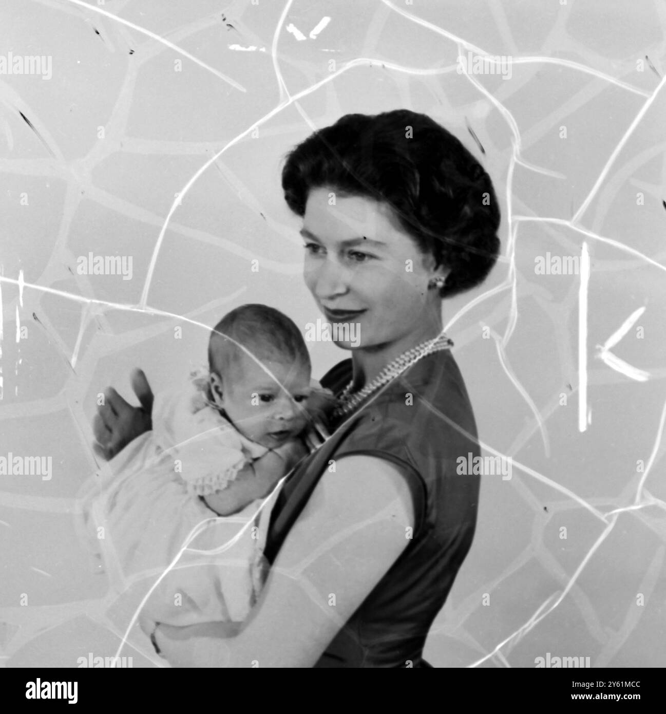 QUEEN ELIZABETH II BABY ANDREW FIRST PIC LONDON 21 MARCH 1960 Stock ...